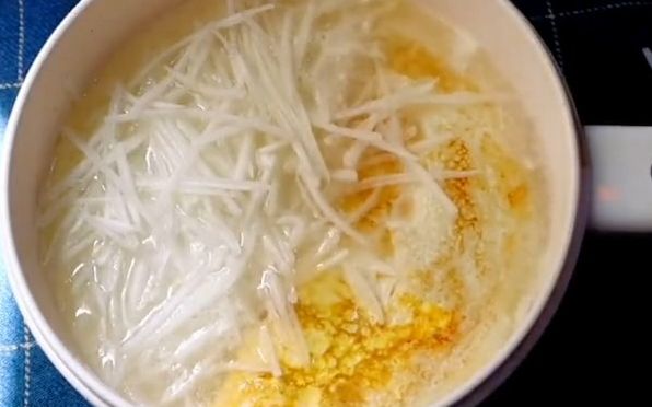 【孕妇食谱】孕妇们超爱的开胃汤,5分钟即可搞定
