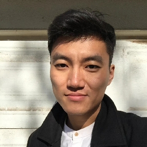 奔跑的国欣 