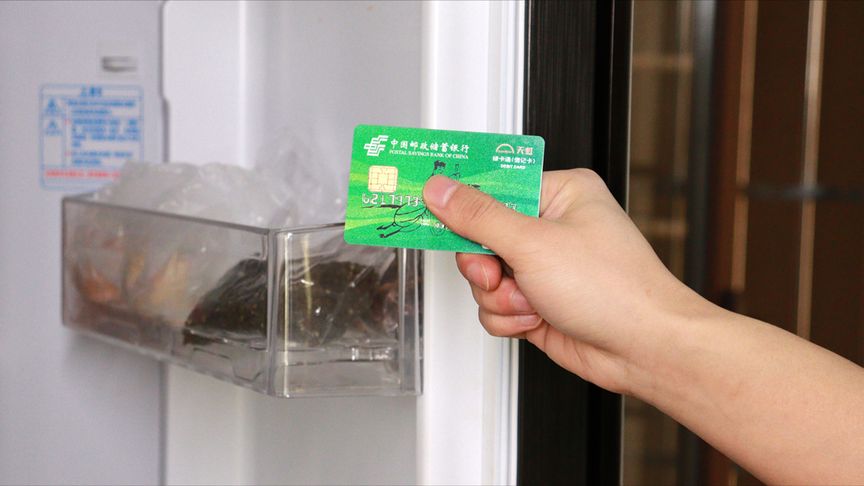 家里旧银行卡不要扔,放在厨房太聪明了,一年帮你省下几百元