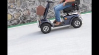 信步XB-A老年电动车/四轮代步车/残疾人代步工具视频演示