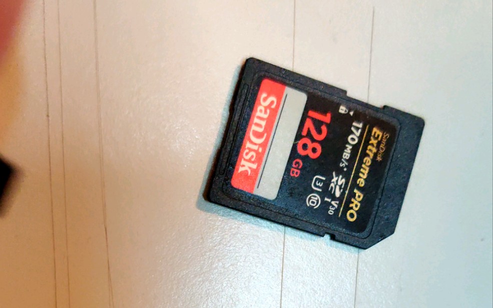 盗版Sandisk sd卡拆解