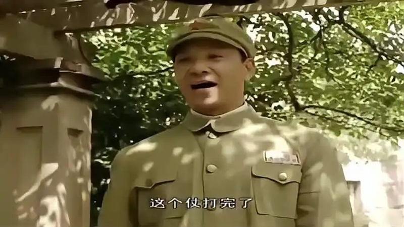 国家机密:老兵找军长被拦下,他才是军界老大,当面直呼军长小名
