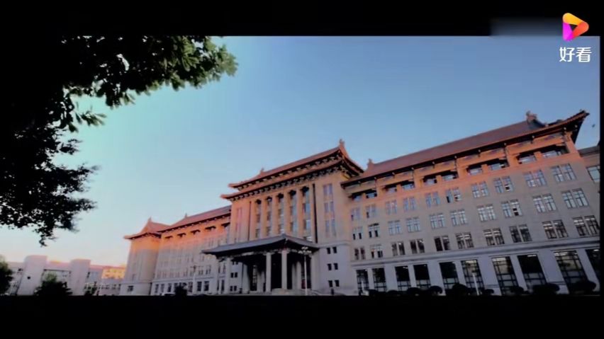 哈尔滨工程大学,工科非常牛逼的大学。