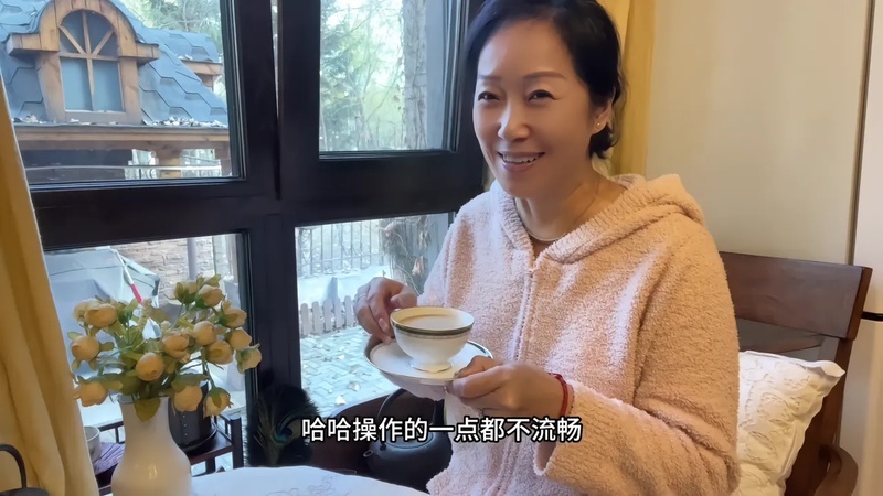 好久不用咖啡机了,操作一点都不流畅,咖啡一如既往的好喝