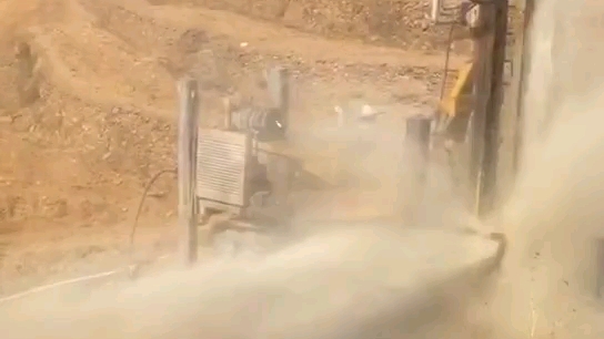 气钻打井,打岩石速度快