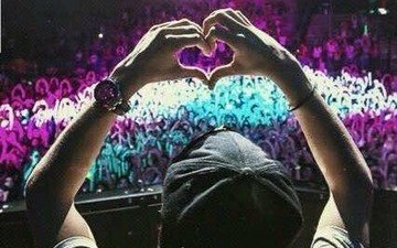 [DJ打碟]感受house音乐的震撼。