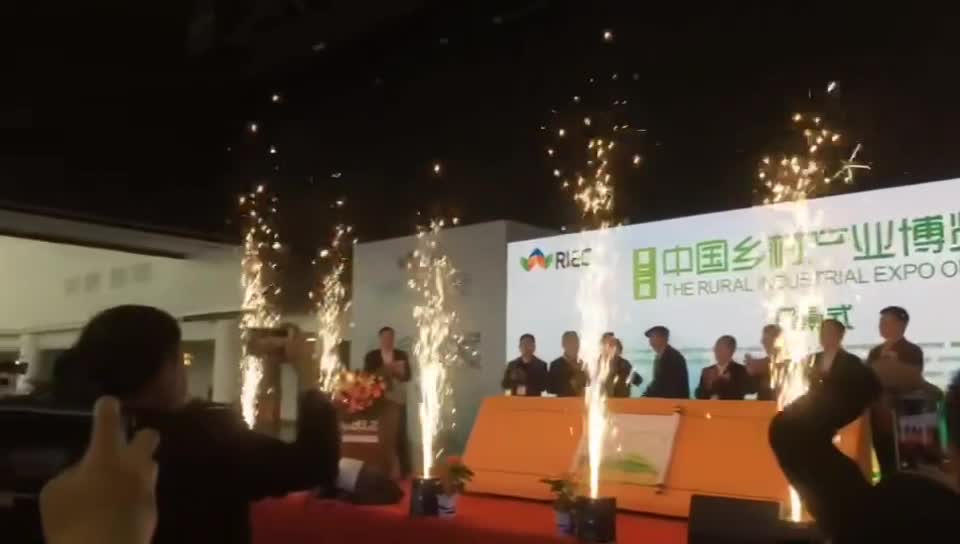 一个战略:乡村振兴 一个目标:产业兴旺 一个心愿:美丽乡村#农村#