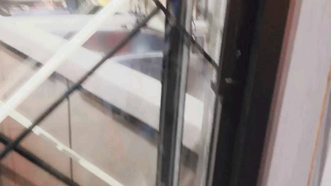 推拉玻璃门,质感很好