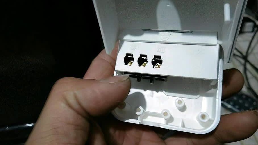 今天我们来看一下这种空调插排