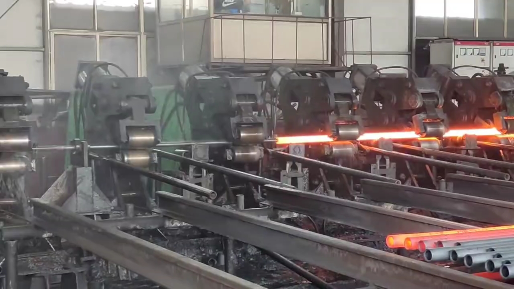 无缝钢管是怎样制造的?