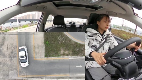 科目二模拟考试现场,00后小姐姐满分100一把过