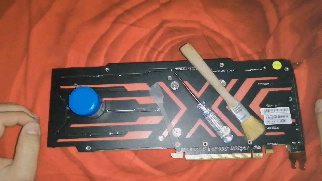 笔记本显卡涂硅脂教程