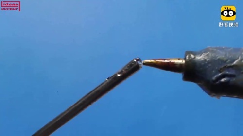 机械达人发明的小妙招,钉钉子可以如此简单