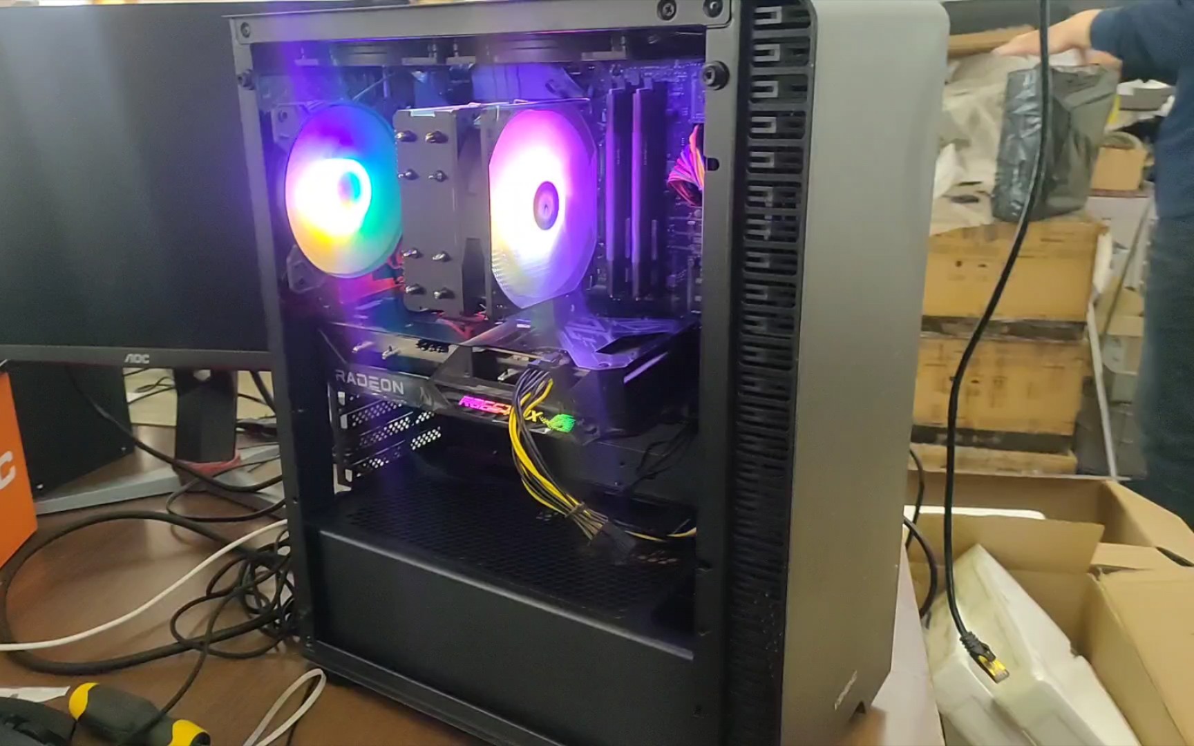直播装机+直播游戏测试 i5 12400F+6600XT 测CSGO,RUST,吃鸡