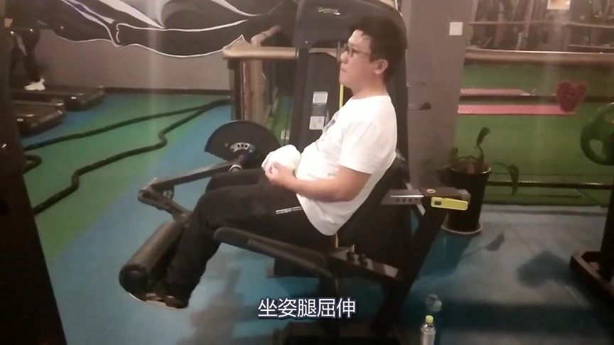 健身房锻炼腿部肌肉的几种器械,简单认识一下,看看如何使用