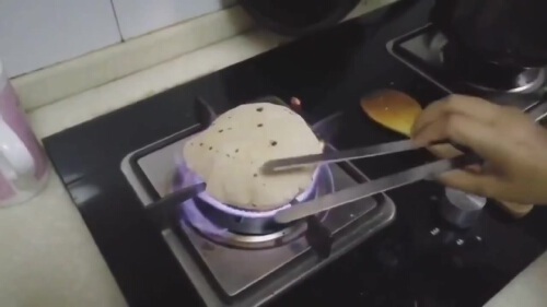 这样你就不怕煤气中毒吗?心真大啊!