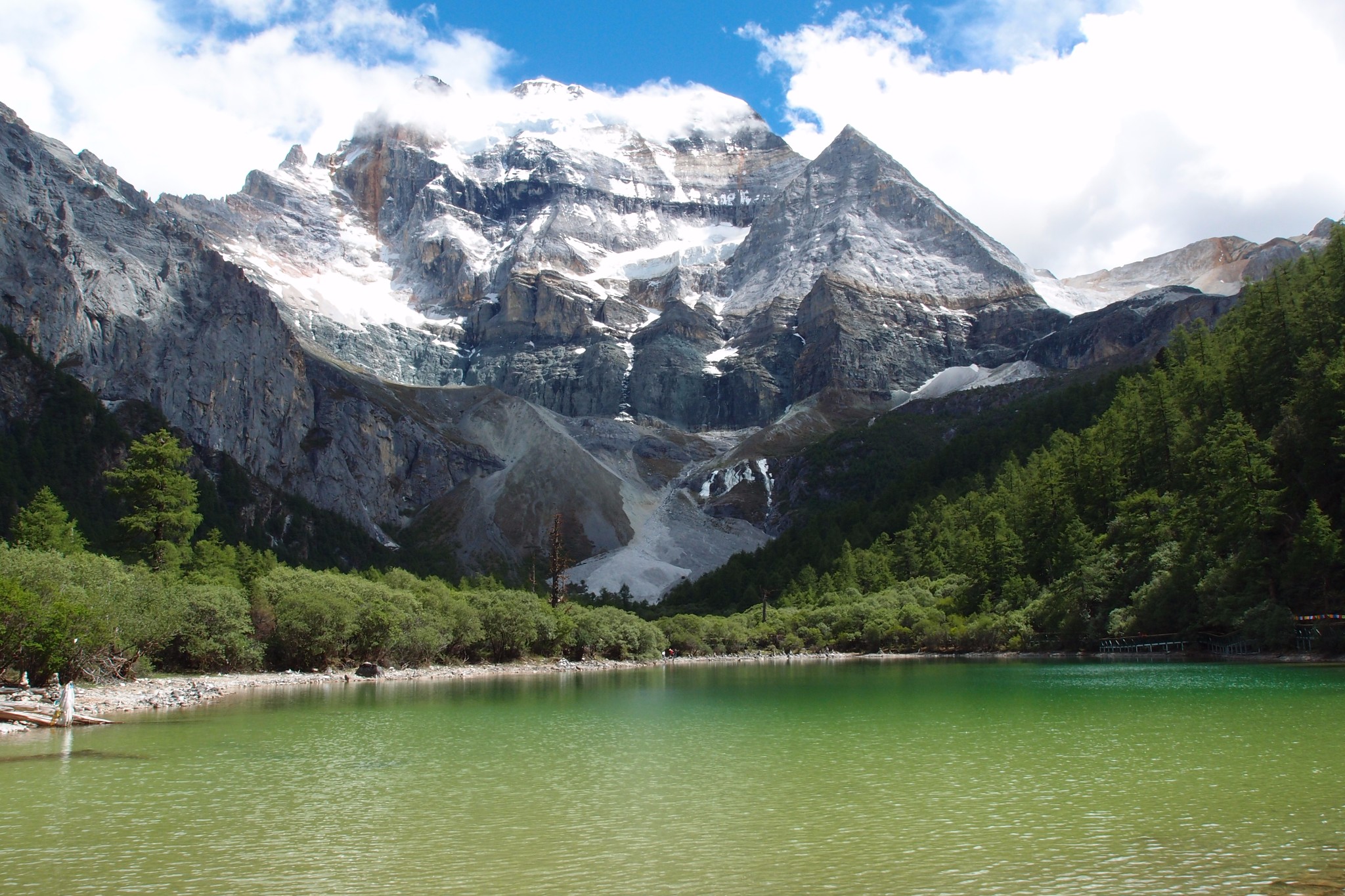 稻城亚丁,现存为数不多的人间净土!