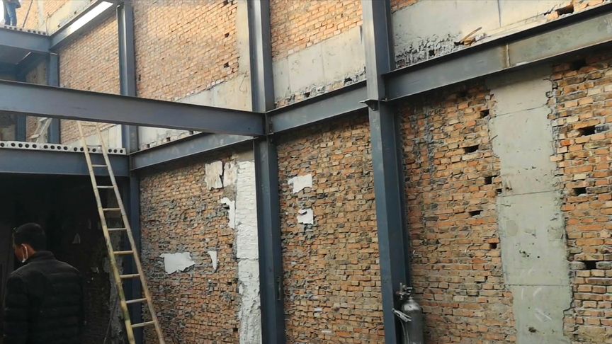 农民专业快速建房,全部工字钢框架,两层别墅三天完工