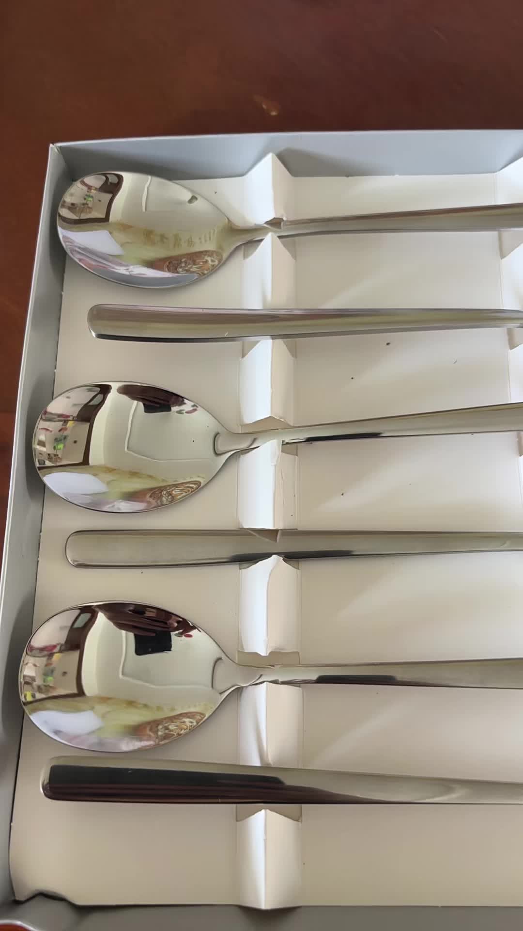 姐妹们,加长把手不锈钢勺子到手6把才7.99,颜值高,质量好,大家赶紧囤...