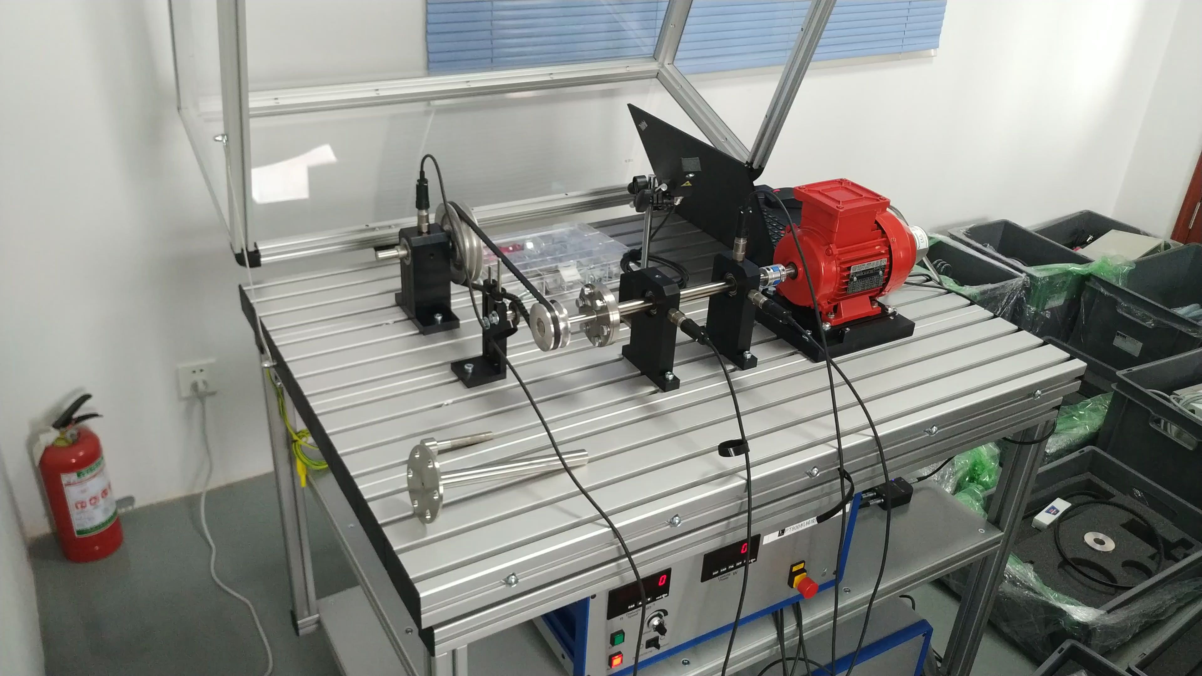 轴裂纹轴弯曲故障诊断模拟实验-瓦伦尼安教学设备