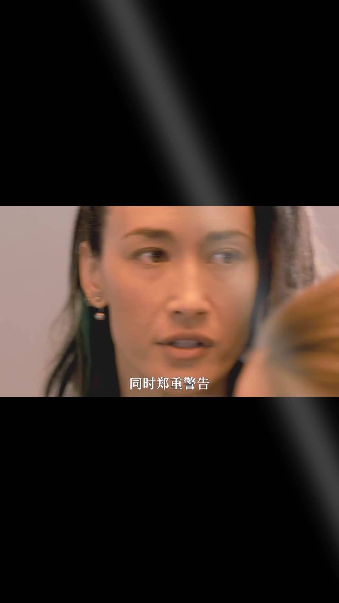女孩明明考试得了满分,监考人员却要对方保密不然性命难保