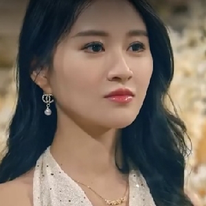 大山里的小韭花 
