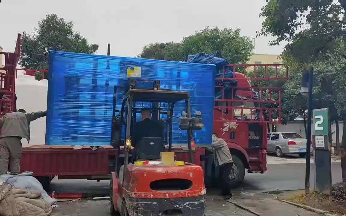 反渗透原理是什么?反渗透是渗透的一种反向迁移运动,是一种在压力...