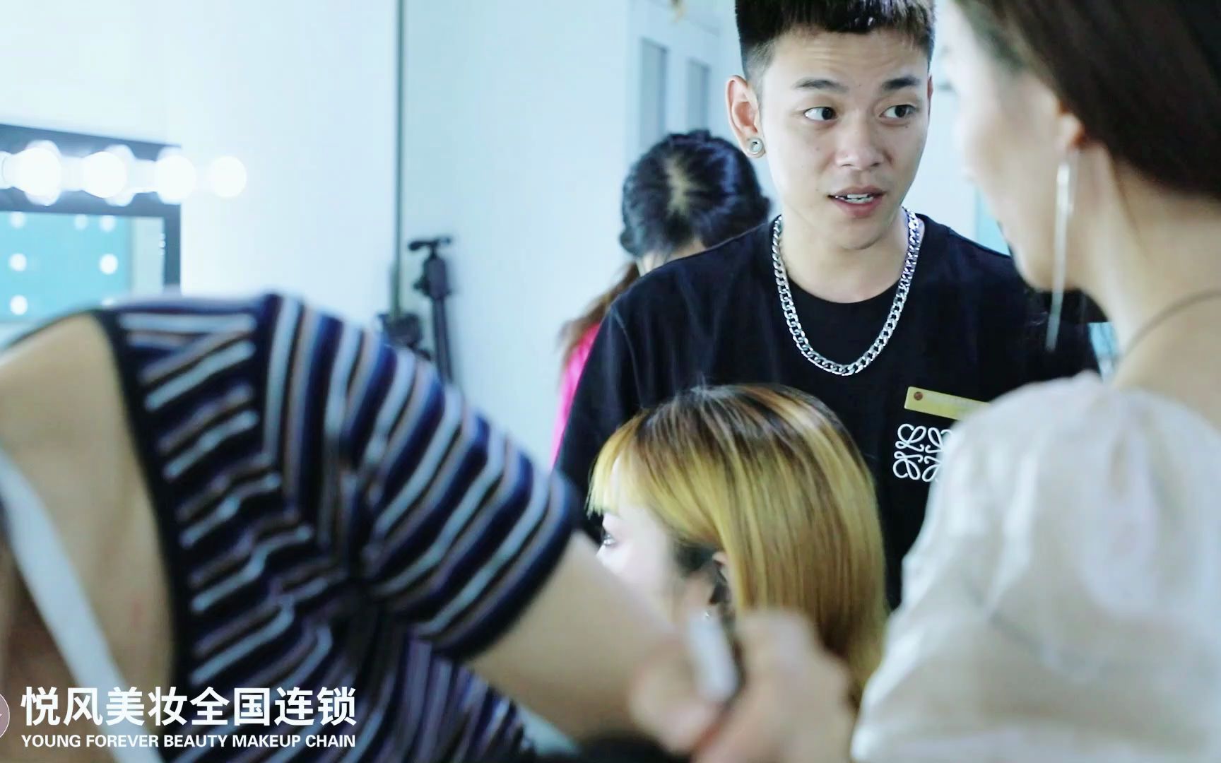 成都零基础学化妆 小班教学 手把手教你~