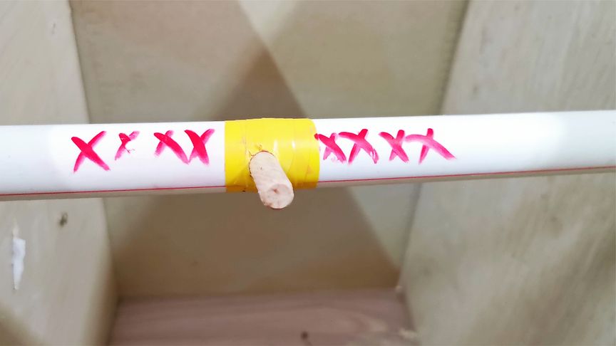 水管卡在墙缝里,三面都是墙该怎么接水龙头?这个方法简单又实用