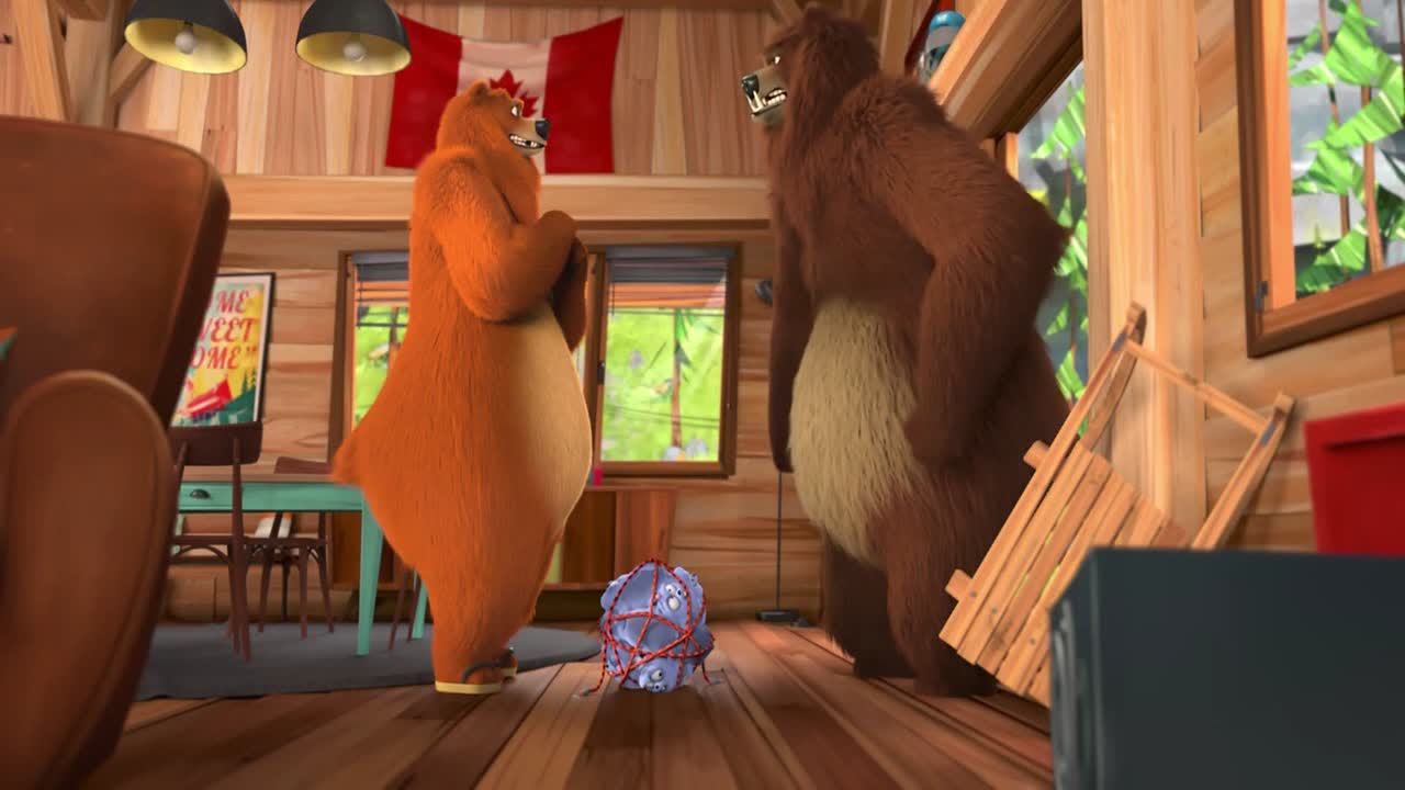 熊鼠搞笑动画:大熊想将大狗熊撵出木屋,计划赶不上变化大熊惨败