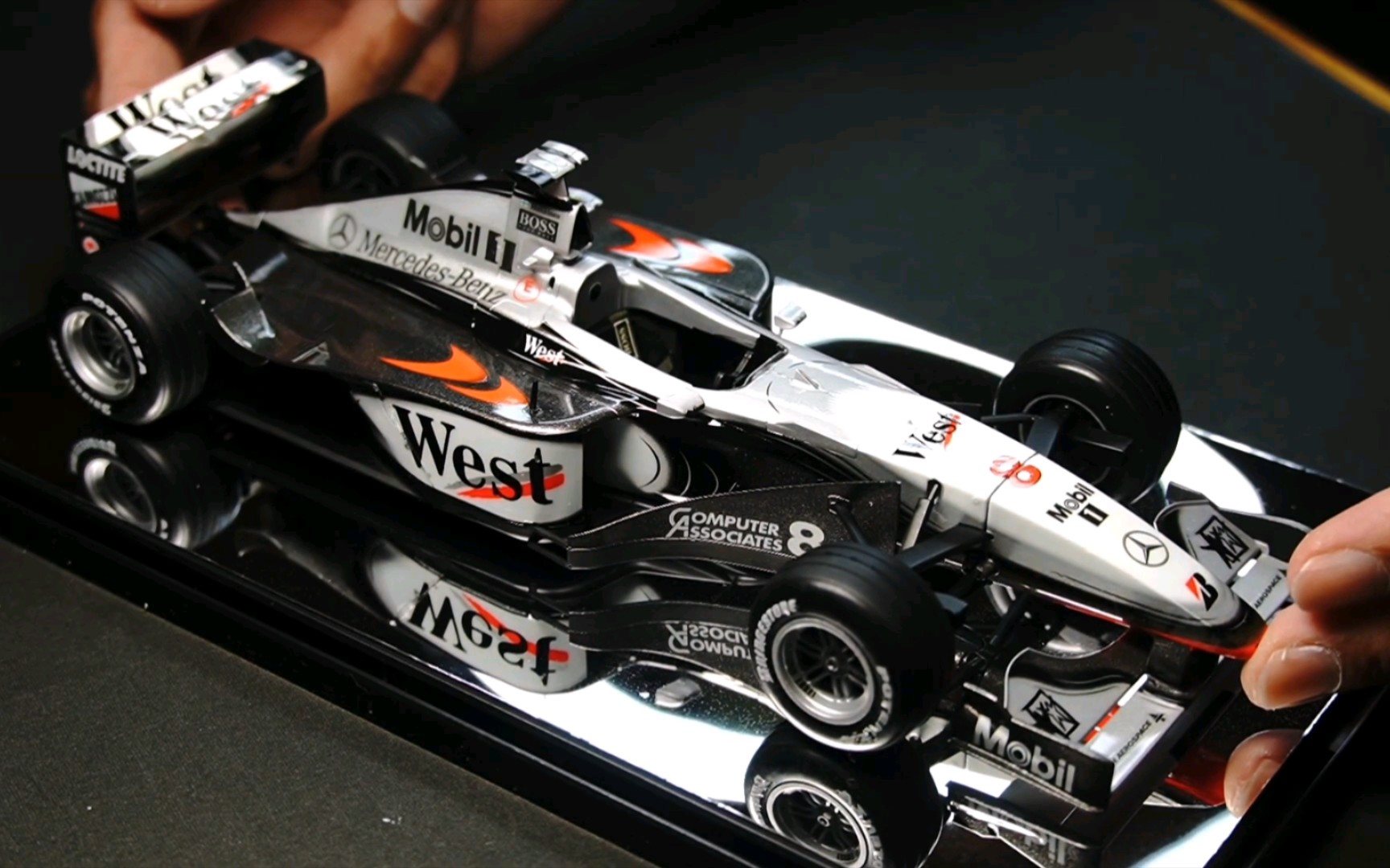 【搬运】田宫 1/20 F1 迈凯伦 Mclaren MP4/13 民用车模制作过程