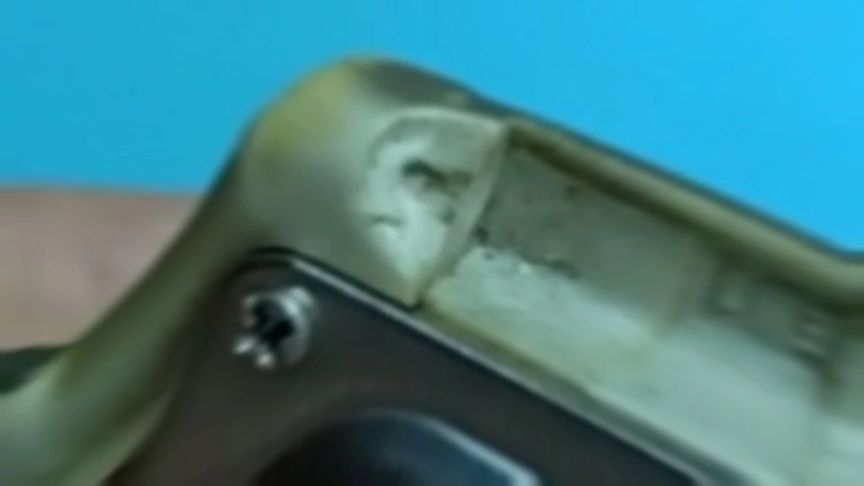维修卡西欧手表表耳破损