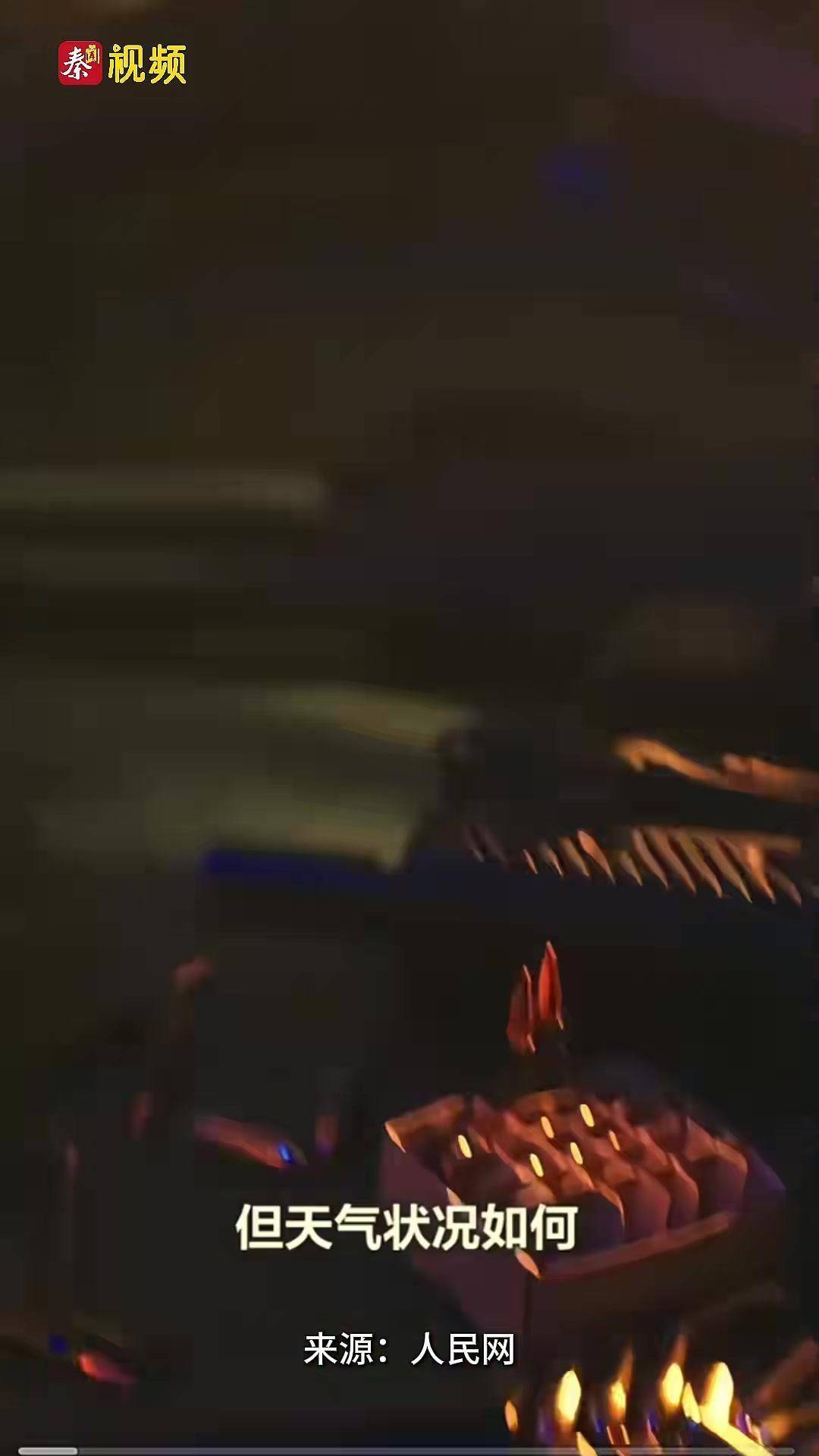 ...生死置之度外。"空降兵深入敌后惊天一跳,用勇气击碎所有不确定。