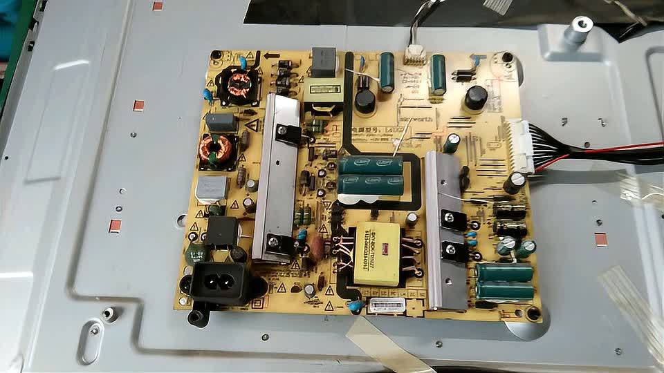 今天教大家维修电源板,要是.