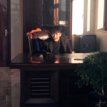 哲成学长 