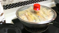 这才是皮皮虾正确做法,千万不要水煮,鲜味十足,轻松脱皮不扎手
