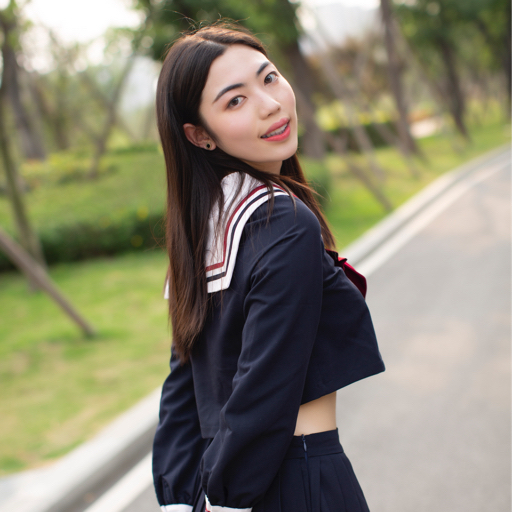 吃花的小茜 