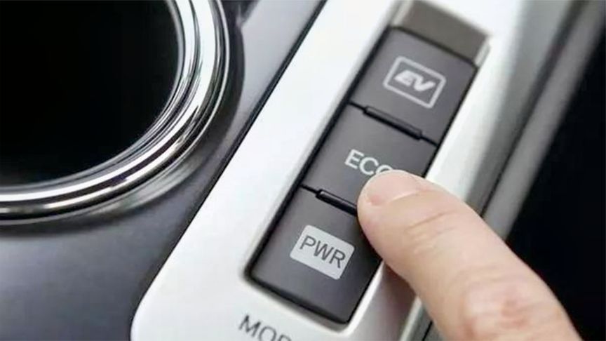 车上的“ECO”按键到底怎么用?老司机:这个都不懂,汽车白买了