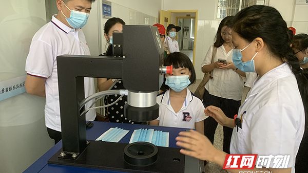 口罩体温计检测有学问 医疗器械公众开放日来解惑