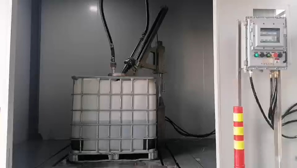 吨桶抽料机自动供料机自动称重灌装机吨桶灌装设备吨桶自动清洗设备...