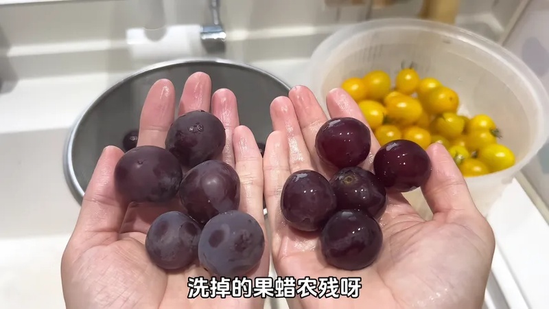 平时家人孩子入口的东西,瓜果蔬菜一定要清洗干净呀,用
