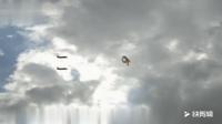 男子意外拍到的视频: 两架飞机护航UFO不明飞行物