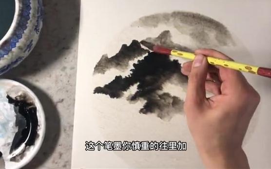 国画尺幅小能画出大气势吗?水墨画法,六分钟教会您