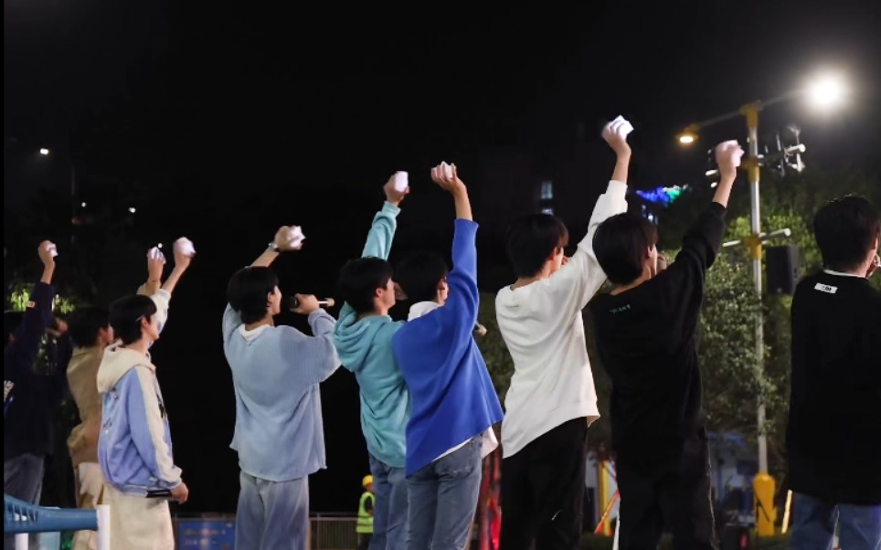 【TF家族】关于一些星星灯!三代我爱的户外合唱
