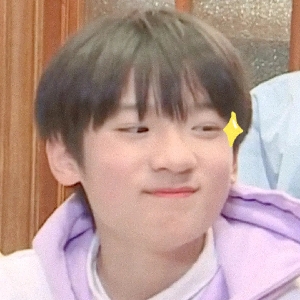 郑艺琳的双马尾 