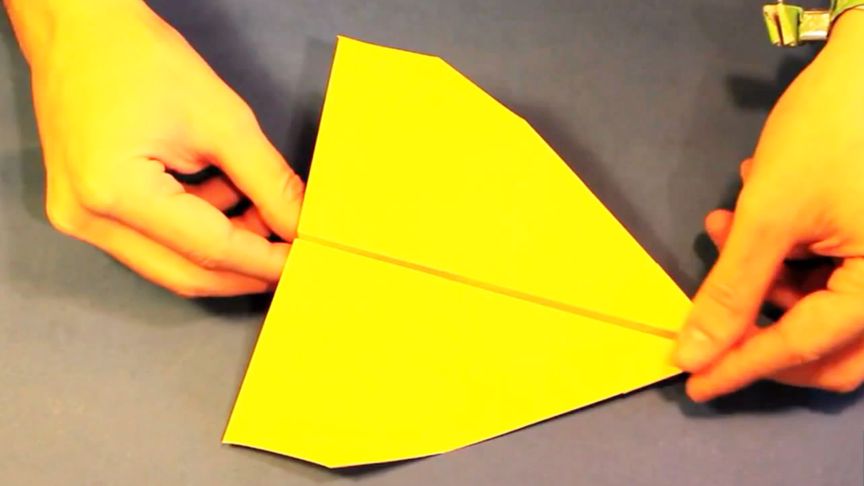 手工制作:如何叠纸飞机,教你一个最简单的方法
