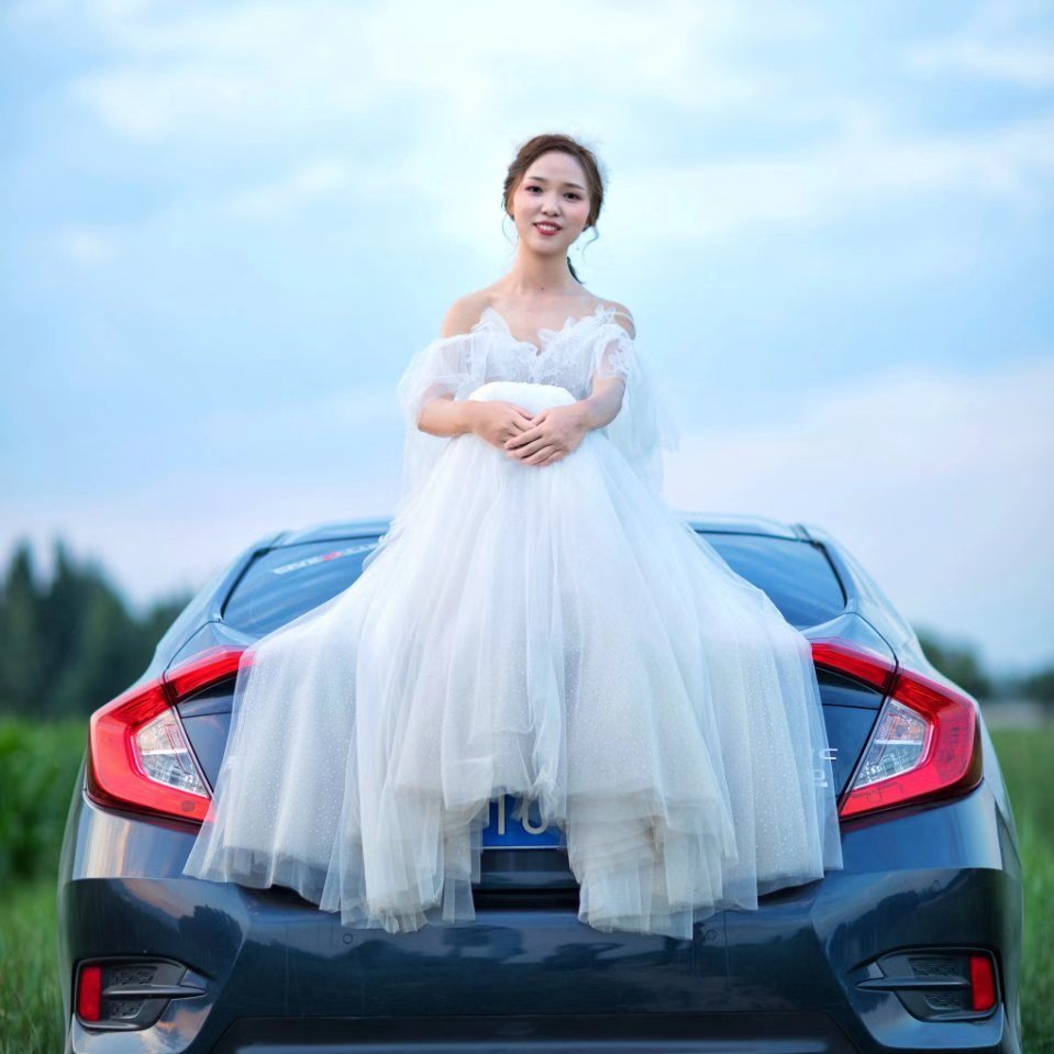 别比比了我知道我很帅 