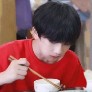 罐头鱼鱼哈 