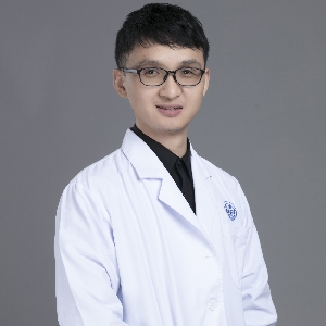 麻醉科医生鲁智生 