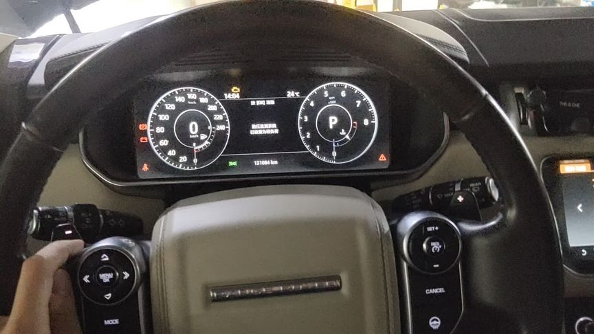 路虎揽胜机油油位显示不可用打开机盖#修车哥的日常 #撸车日常